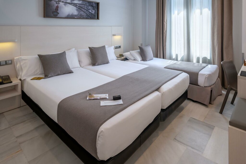 Otel Hotel Serhs Carlit, Barselona, foto