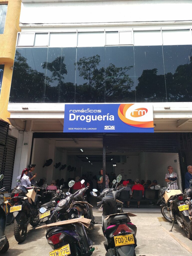 Eczaneler Ramedicas, Cali, foto