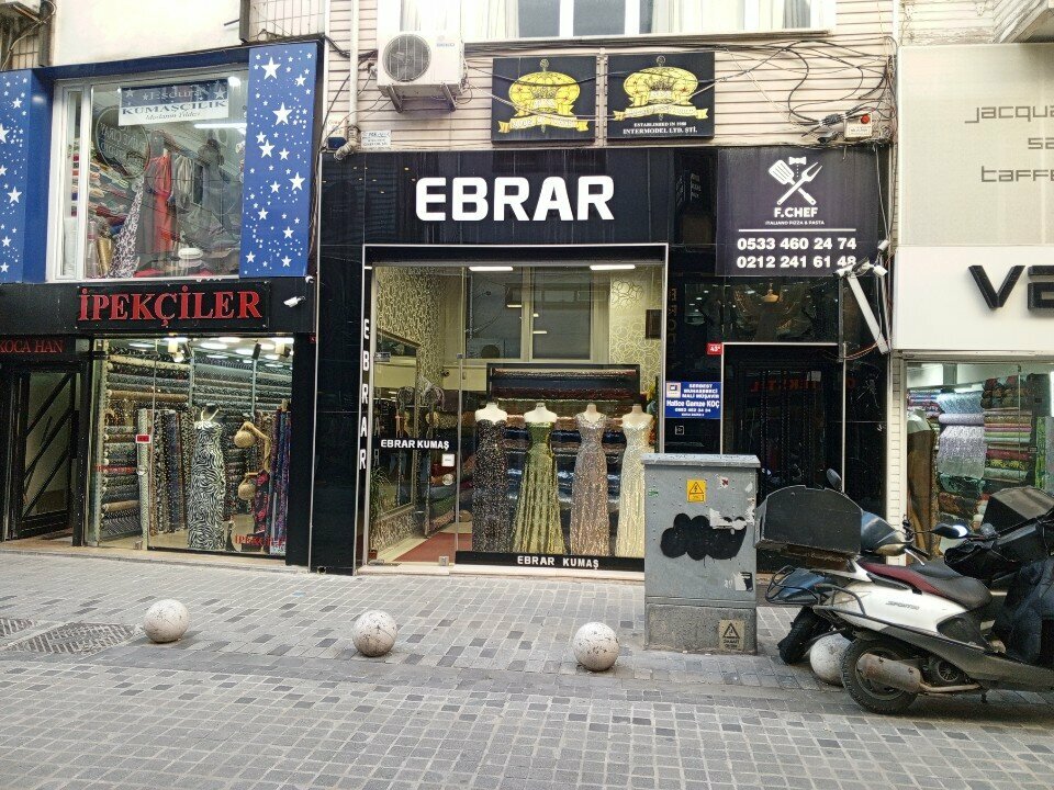 Mefruşat Ebrar Kumaş, İstanbul, foto