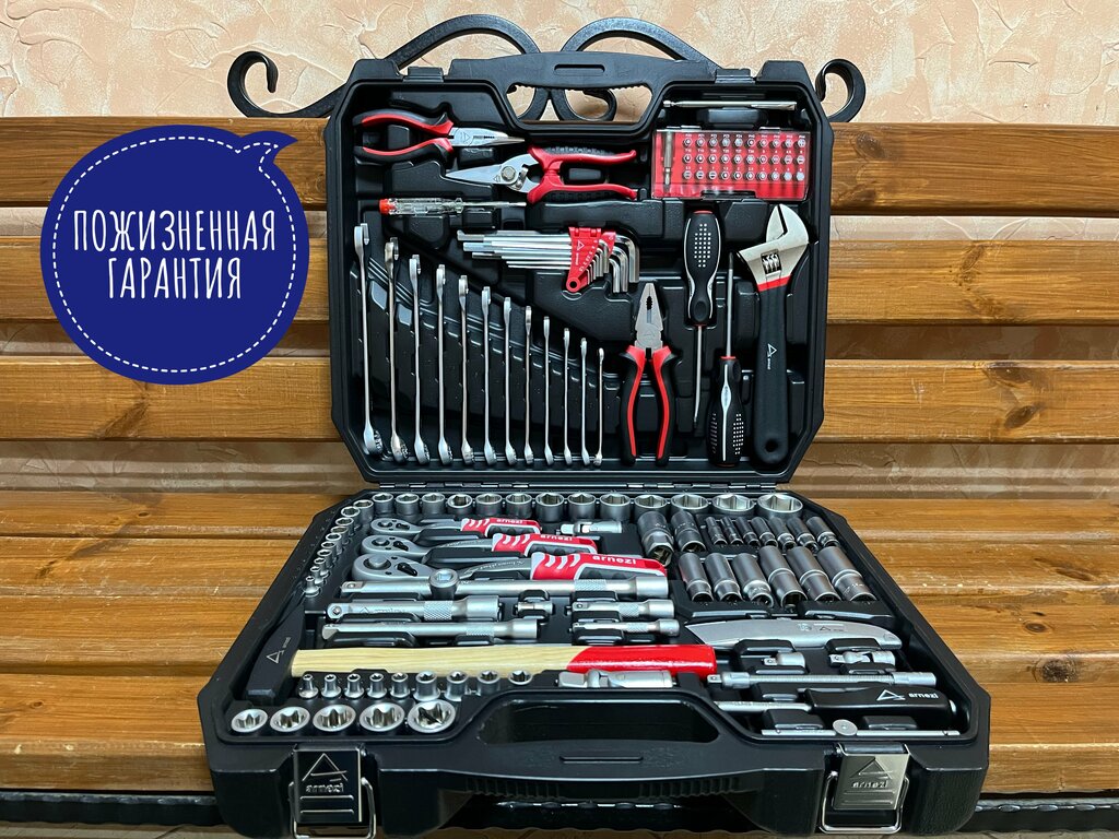 i̇nşaat gereçleri Tools-nn, Nijni Novgorod, foto