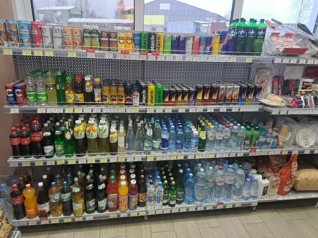 Benzin istasyonu Lukojl, Koriajma, foto