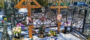 Актёр Клинаев Е. Д. (Moscow, Butovskoye Cemetery), ünlü kişilerin mezarları  Moskova'dan