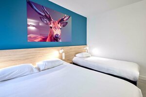 Kyriad Direct Dijon Sud - Chenove (Rue Jean Moulin No:14, Longvic), otel