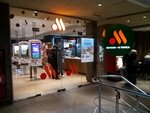 Vkusno — i tochka (Dumskaya Street No:4), fast food  Saint‑Petersburg'dan