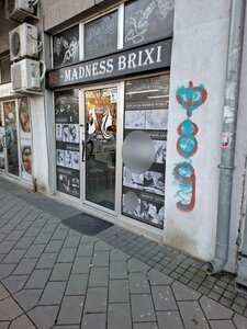 Madness Brixi (ulica Cara Dušana No:48), manikür-pedikür  Novi Sad'dan