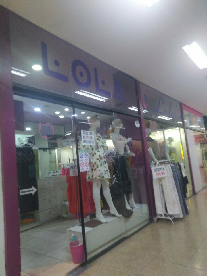 Dış giyim mağazası Lola boutique, Santa‑Krus, foto