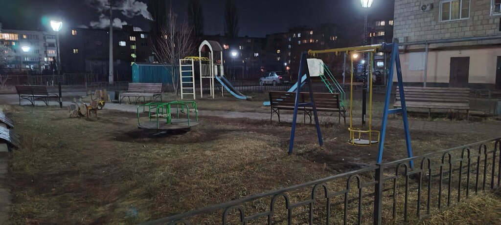 Oyun alanı Детская площадка, Frolovo, foto