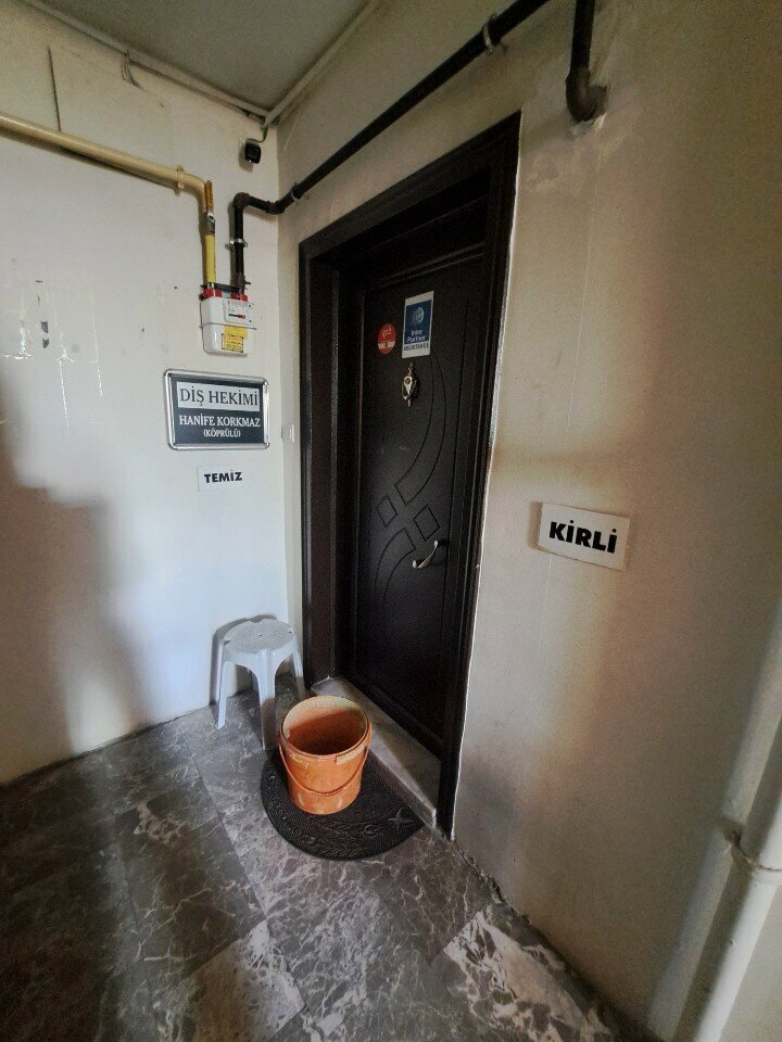 Özel ağız ve diş sağlığı klinikleri ve muayenehaneleri Diş Hekimi Hanife Korkmaz, İzmir, foto