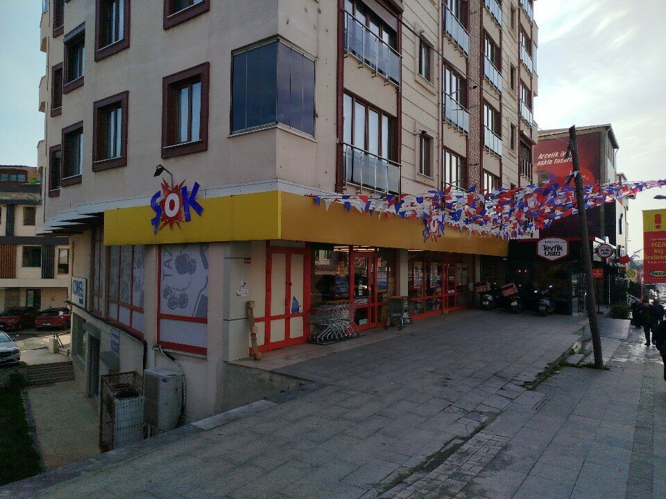 Süpermarket Şok, İstanbul, foto