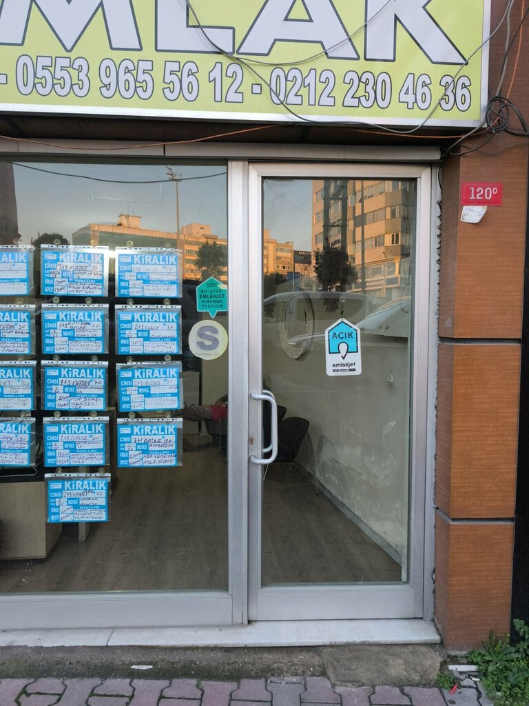 Emlak ofisi Ceylan Emlak, İstanbul, foto