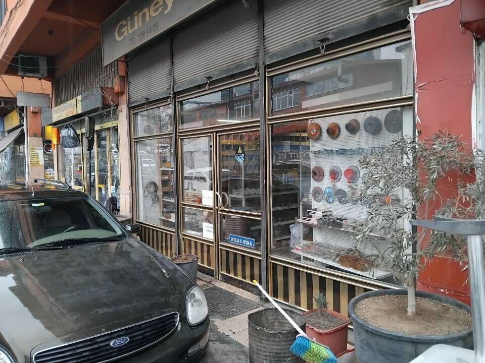 Yapı mağazası Güney Cıvata, İstanbul, foto