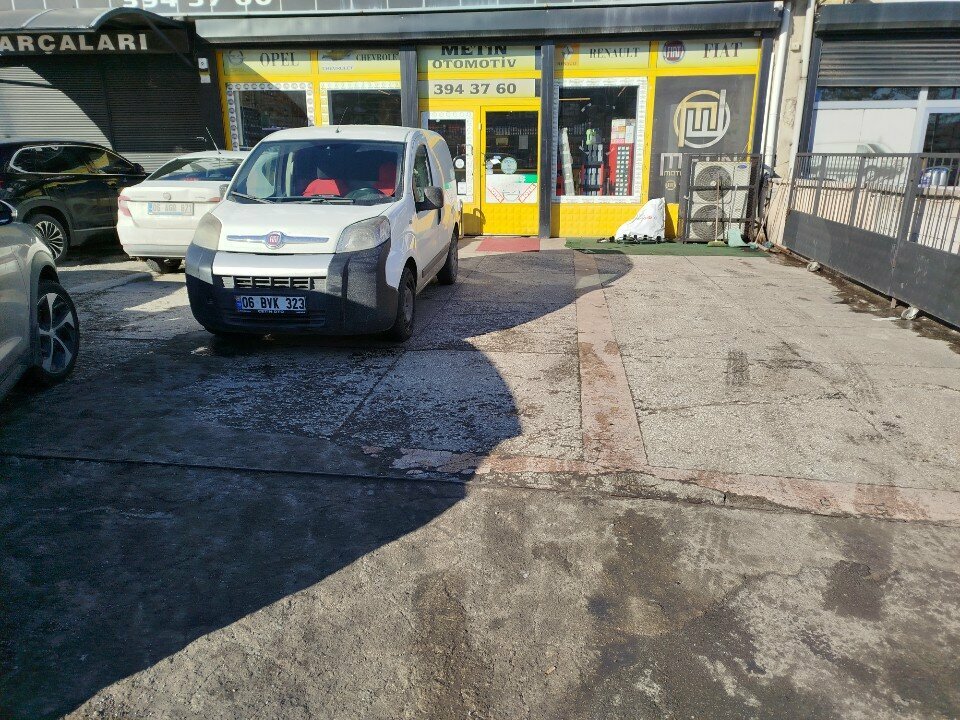 Otomobil yedek parçaları Metin Otomotiv, Ankara, foto
