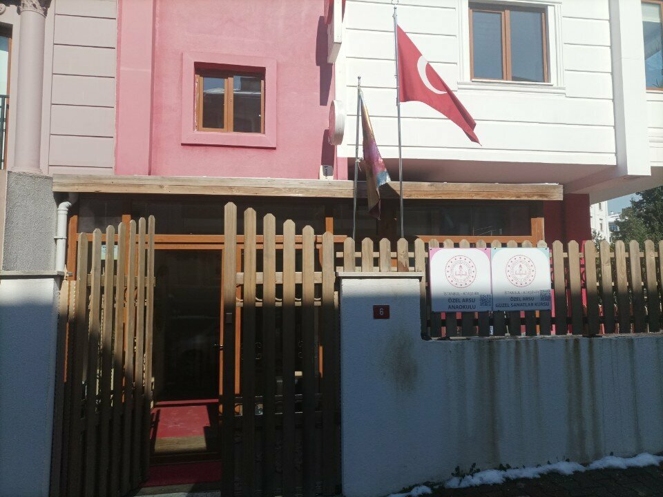 Eğitim merkezleri Özel Arsu Güzel Sanatlar Kursu, İstanbul, foto