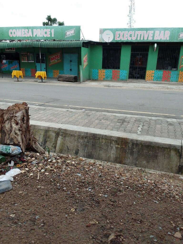 Yapı mağazası PM Hardware, Lusaka, foto