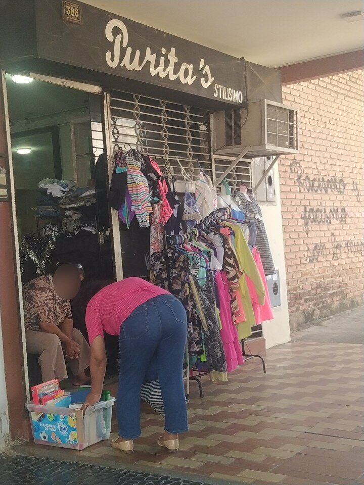 Dış giyim mağazası Suritas's, Santa‑Krus, foto