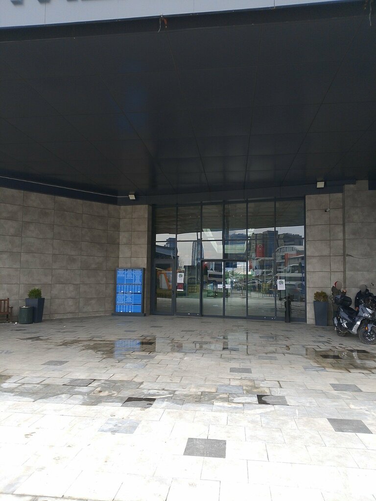 Pazarlar ve çarşılar Ümraniye Belediyesi Yamanevler Kapalı Pazar Alanı, İstanbul, foto