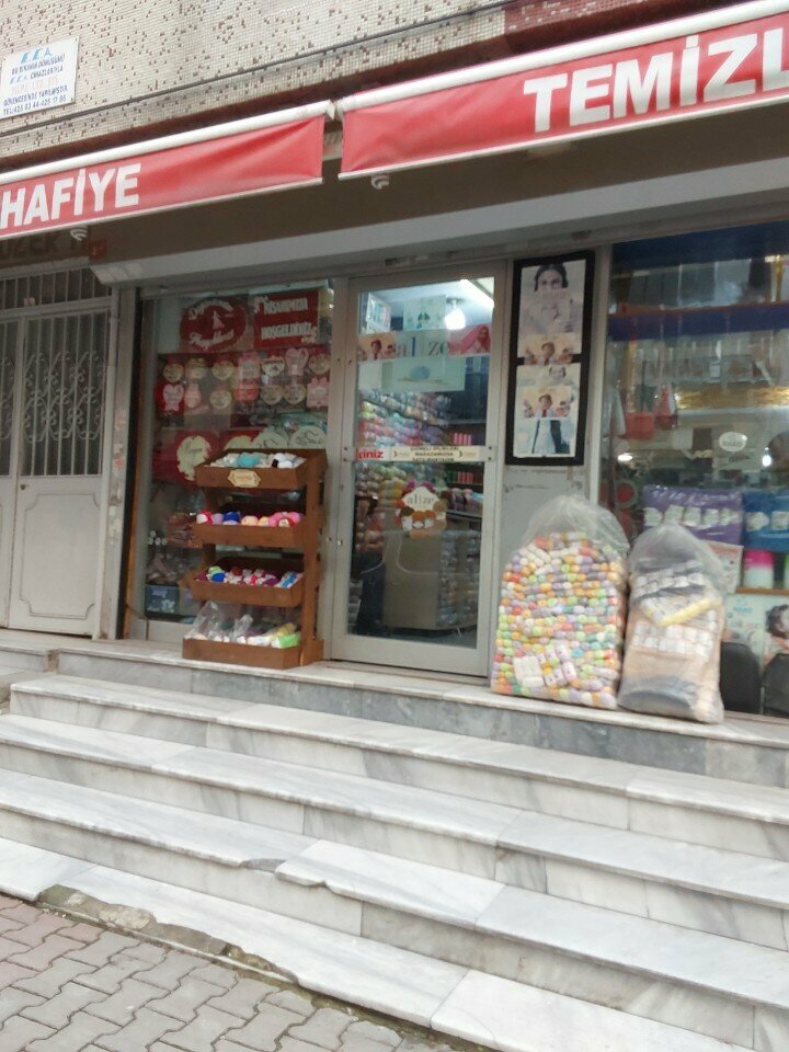 Ev temizlik ürünleri Sude Tuhafiye Temizlik Kozmetik, İstanbul, foto