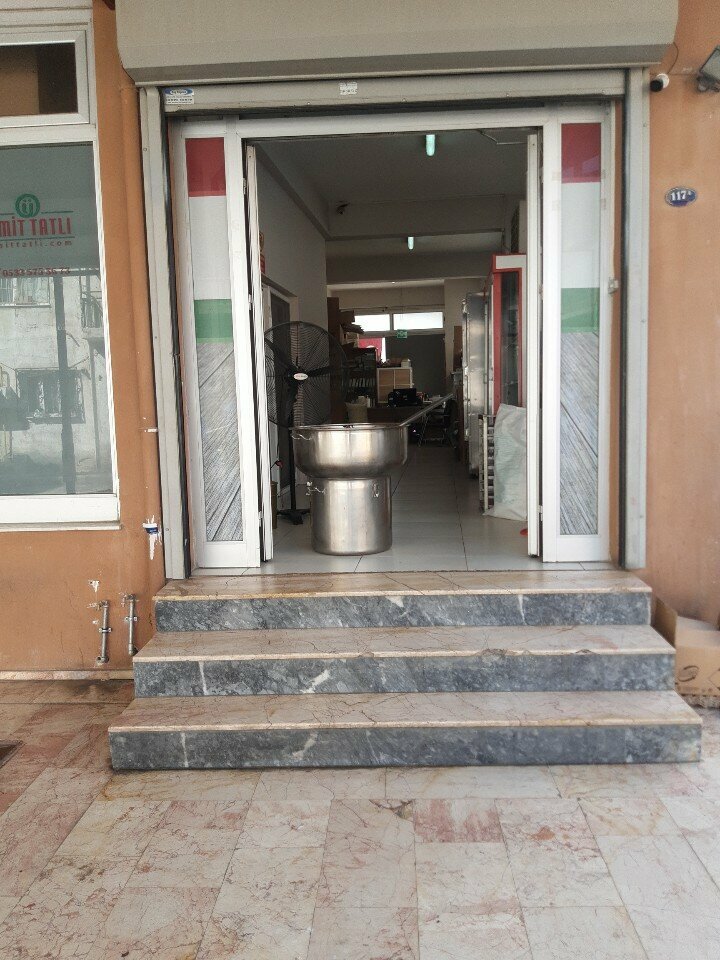 Şekerleme tatlı ve pastacılık ürünleri Ümit Tatlı, İzmir, foto