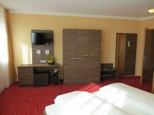 Hotel Lampertheim Flair GmbH & Co. Kg (Industriestraße No:25, Lampertheim), otel  Hesse'den