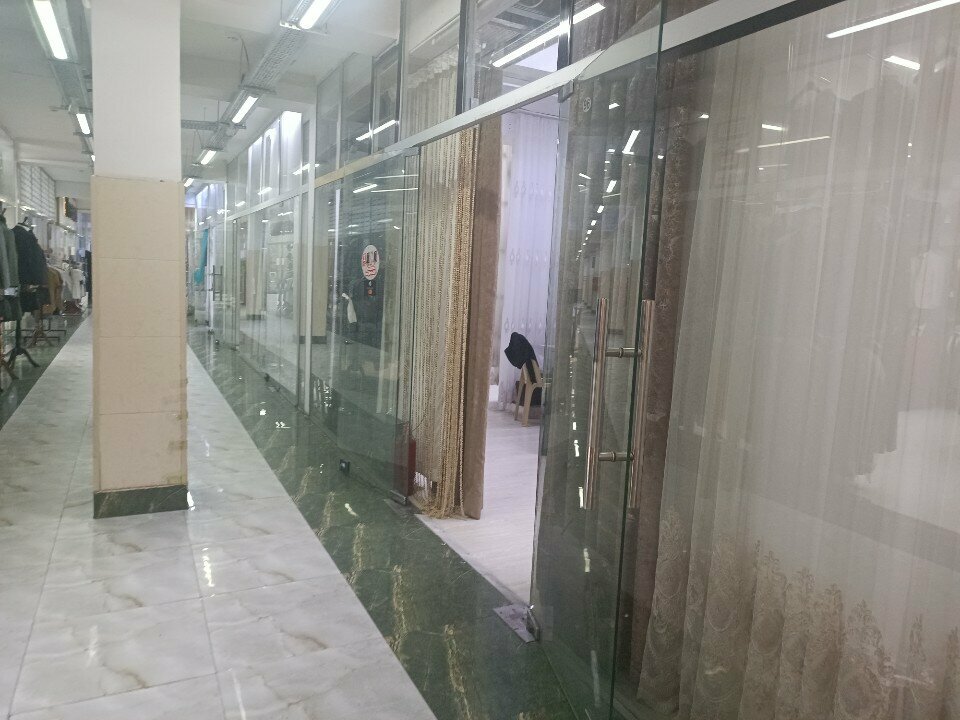 Perde ve korniş üreticileri Pərdə, Bakü, foto