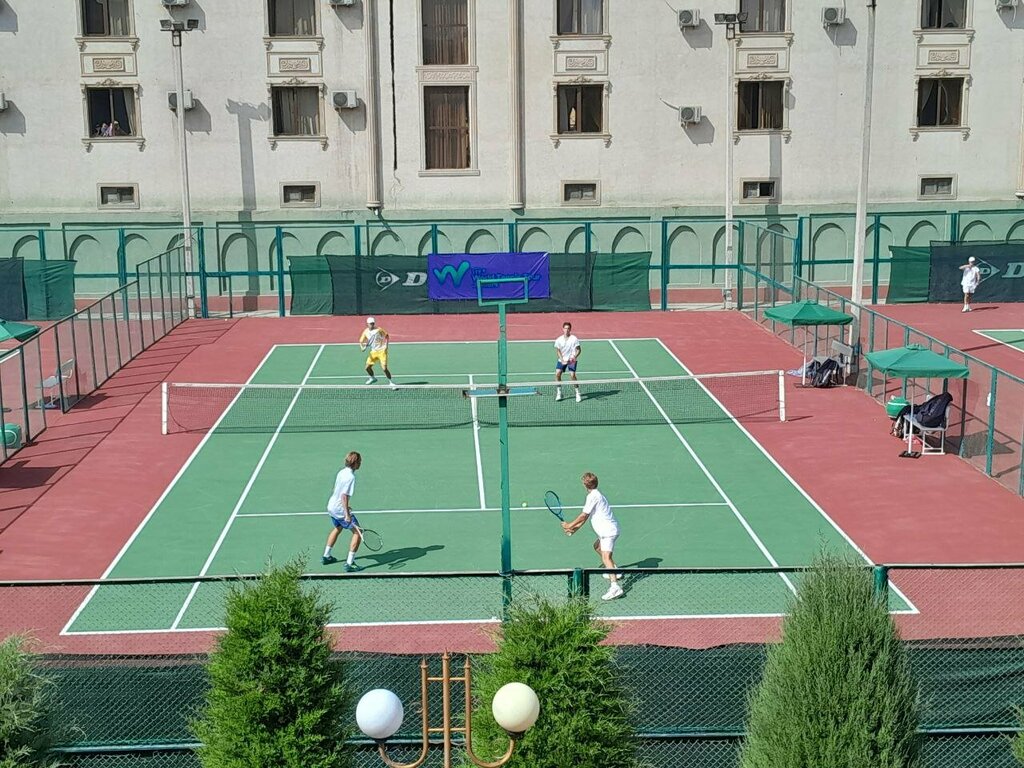 Tenis kortu Теннисный Корт, Fergana, foto