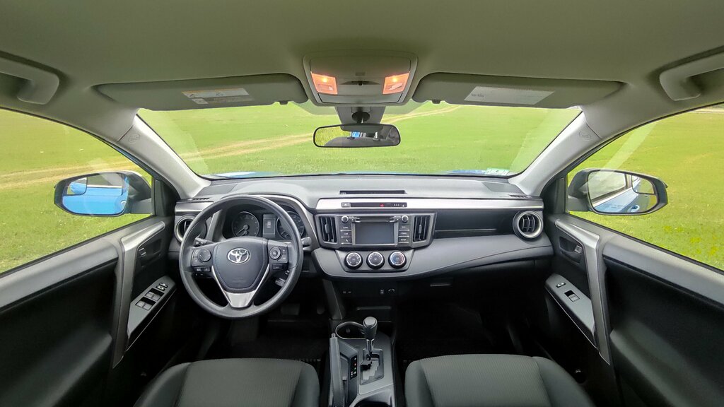 Oto kiralama LiveDrive, Tiflis, foto