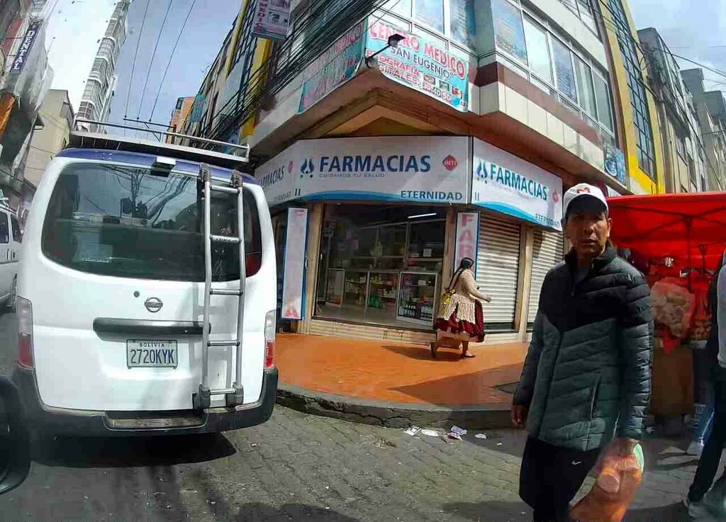 Eczaneler Eternidad Pharmacies, El Alto, foto