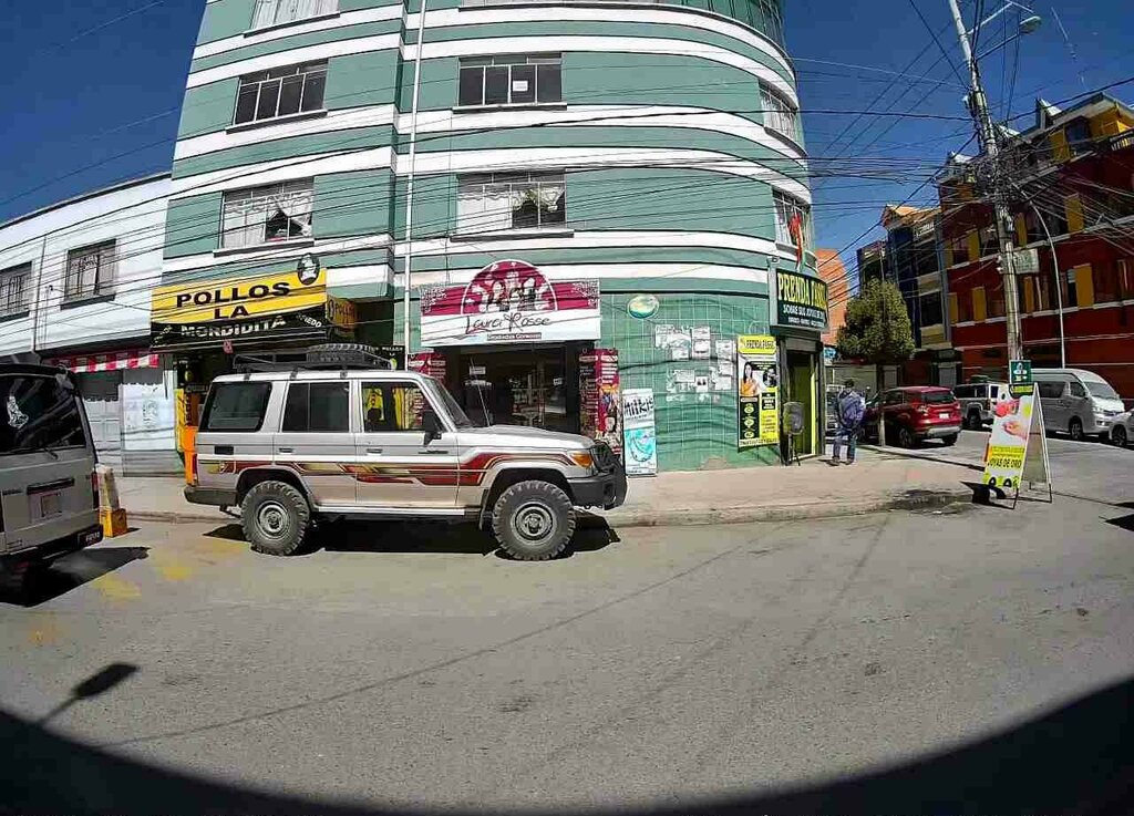 Kozmetik ürünleri ve parfümeri dağıtıcıları Laura Rosse Casa Matriz, La Paz, foto