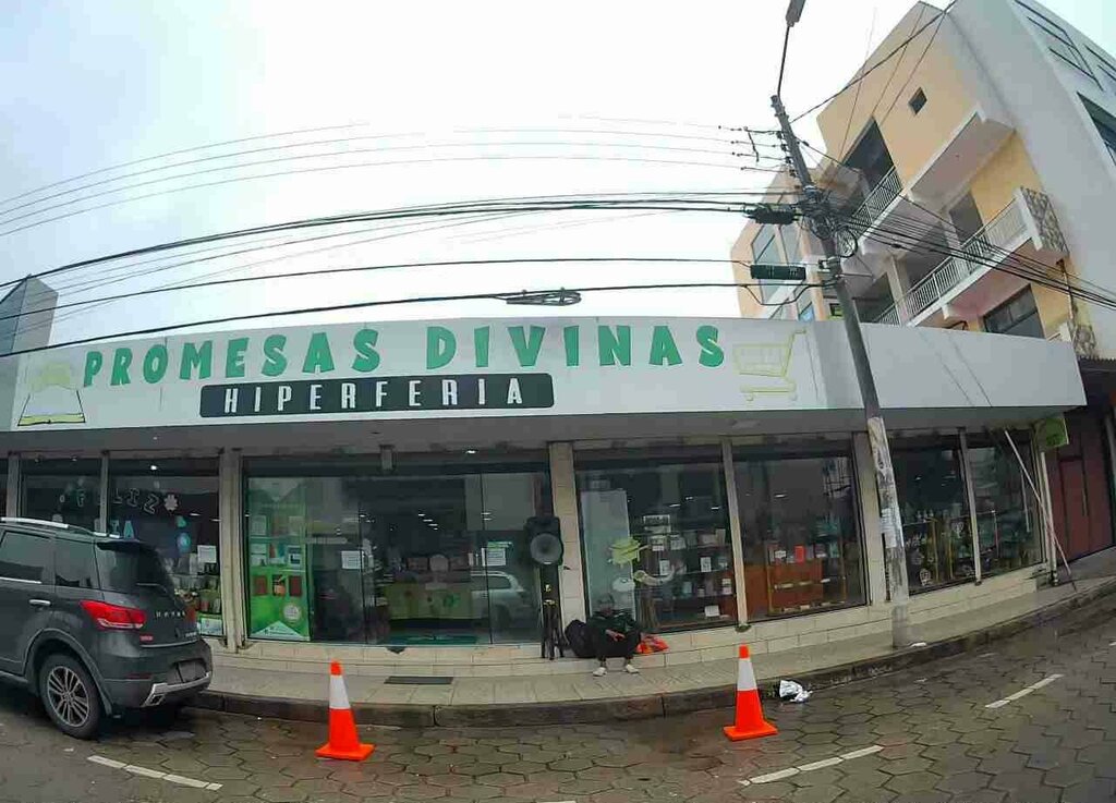 Kitap mağazaları Promesas Divinas - Bolivia Libreria Cristiana, Santa‑Krus, foto