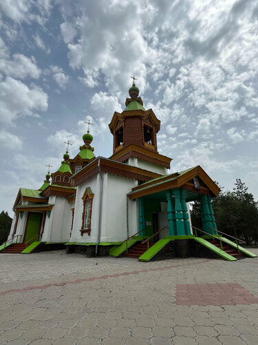 Müzeler ve sanat galerileri Zharkent Church, Jarkent, foto