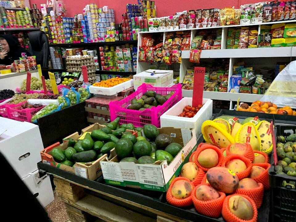 Market Grocery store, Temirtav, foto
