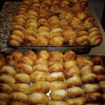 Taş Demirler Unlu Mamüller (İzmir, Menderes, Mithatpaşa Mah., Kavaklı Sok., 4A), ekmek fırını  İzmir'den