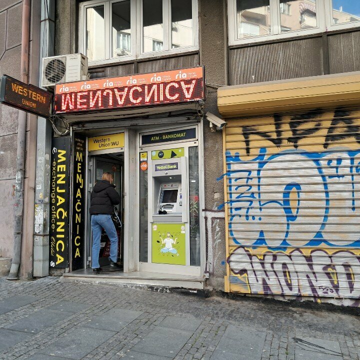 ATM'ler Yettel. Bank, Belgrad, foto
