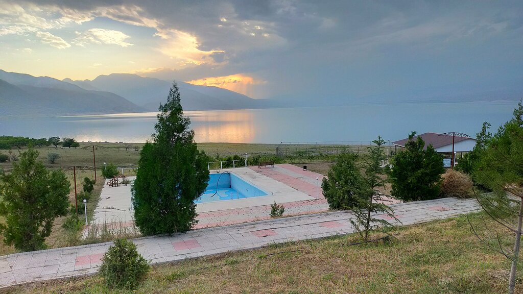Otel Kok bel, Celal‑Abad İli, foto