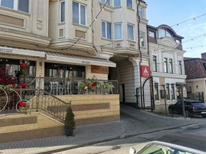 Gasthaus (strada Armenească No:110/1, Chisinau), restoran  Kişinev'den