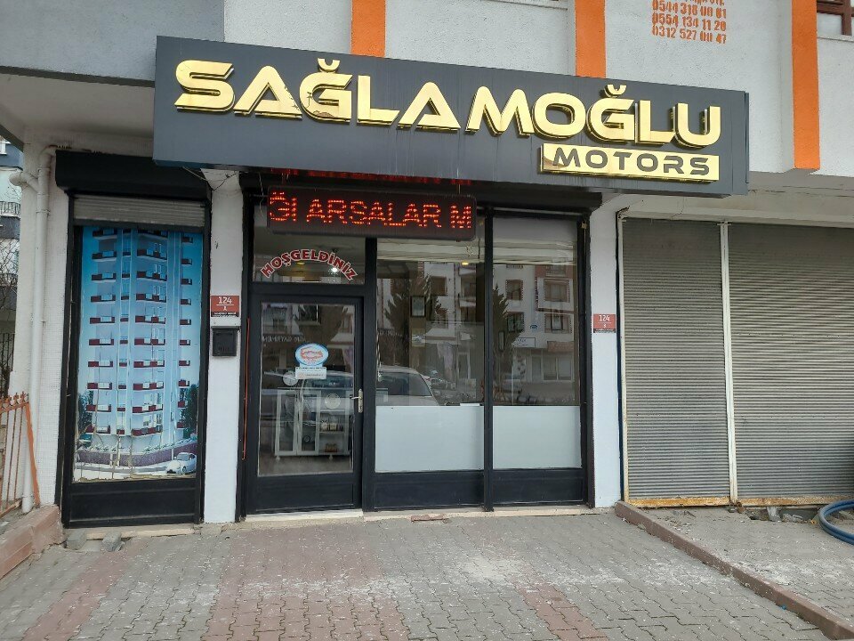 Emlak ofisi Serhat Emlak, Ankara, foto