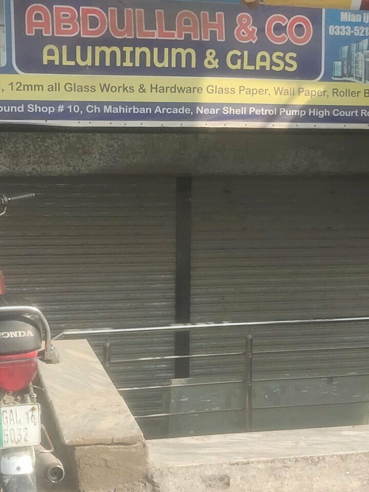 Cam ve cam ürün üreticisi Abdullah aluminum glass, Rawalpindi, foto
