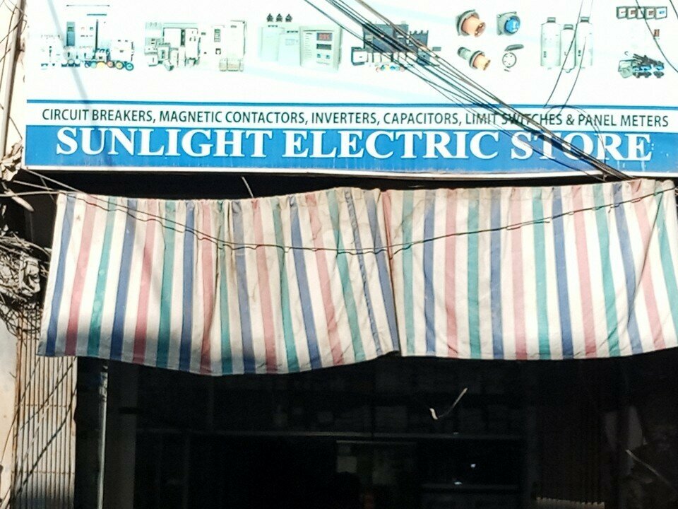 Elektrik ve elektrikli ürün mağazası Sunlight Electric Store, Karaçi, foto