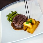 Crust (7, Abu Dhabi Global Market Street, MI1, Al Maryah Island, Abu Dhabi), restoran  Abu Dabi'den