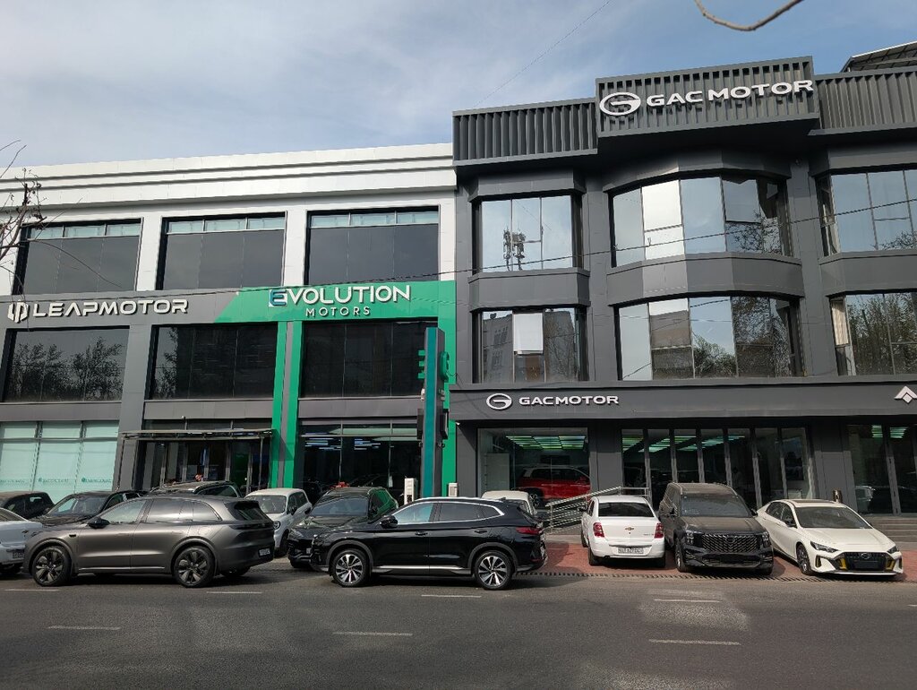 Otomobil satış galerileri Evolution Motors, Taşkent, foto