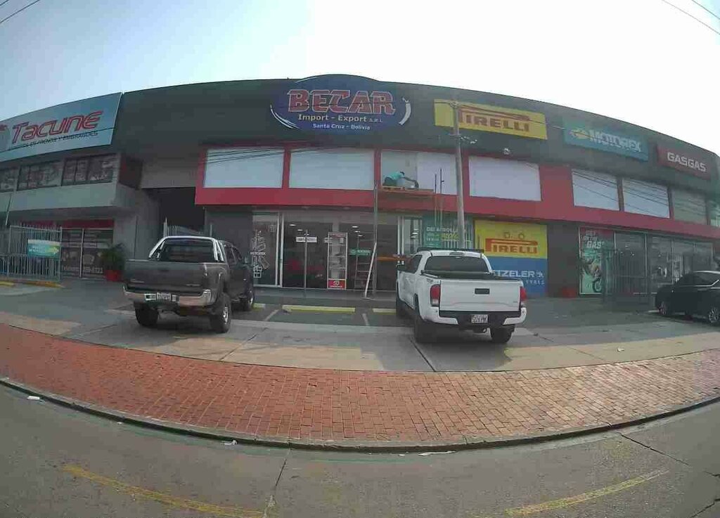 Spor mağazaları Becar Import & Export, Santa‑Krus, foto