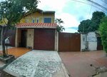 Tres Hermanos (Santa Cruz de la Sierra, Distrito Municipal 2, Subdistrito 39, Calle 41, 3685), kiralama noktası  Santa‑Krus'tan