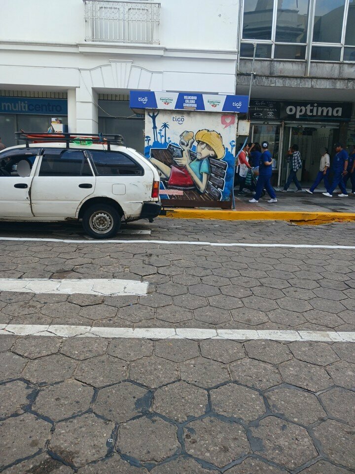 Gazete bayi Venta de dulces, Santa‑Krus, foto