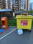 Пункт приема лампочек, батареек (Leningrad Region, Vsevolozhckiy DIstrict, Murino, Solnechniy Residential Complex), ayrı çöp toplama noktası