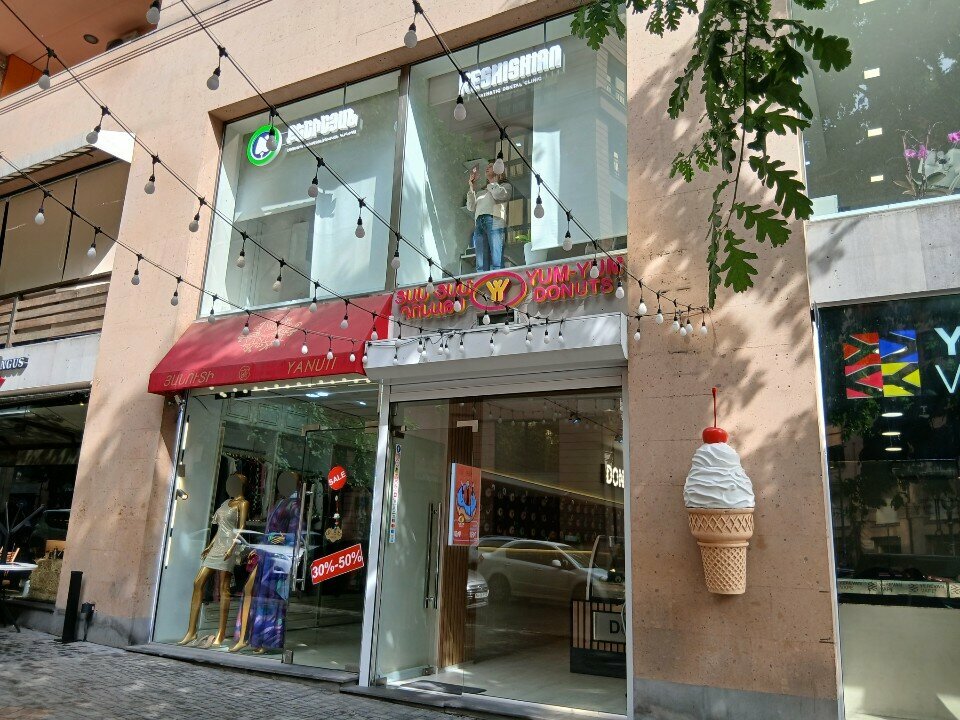 Pasta, şekerleme ve tatlı Yum-Yum Donuts, Erivan, foto