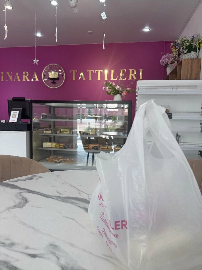 Pasta, şekerleme ve tatlı Dinara Tattileri, Oral (Uralsk), foto