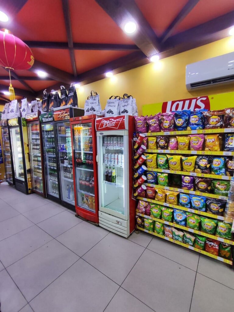 Bira dükkanı Barik, Yesik, foto