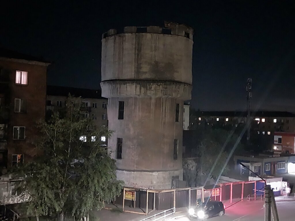 Mühendislik altyapısı Водонапорная башня, Kızıl, foto