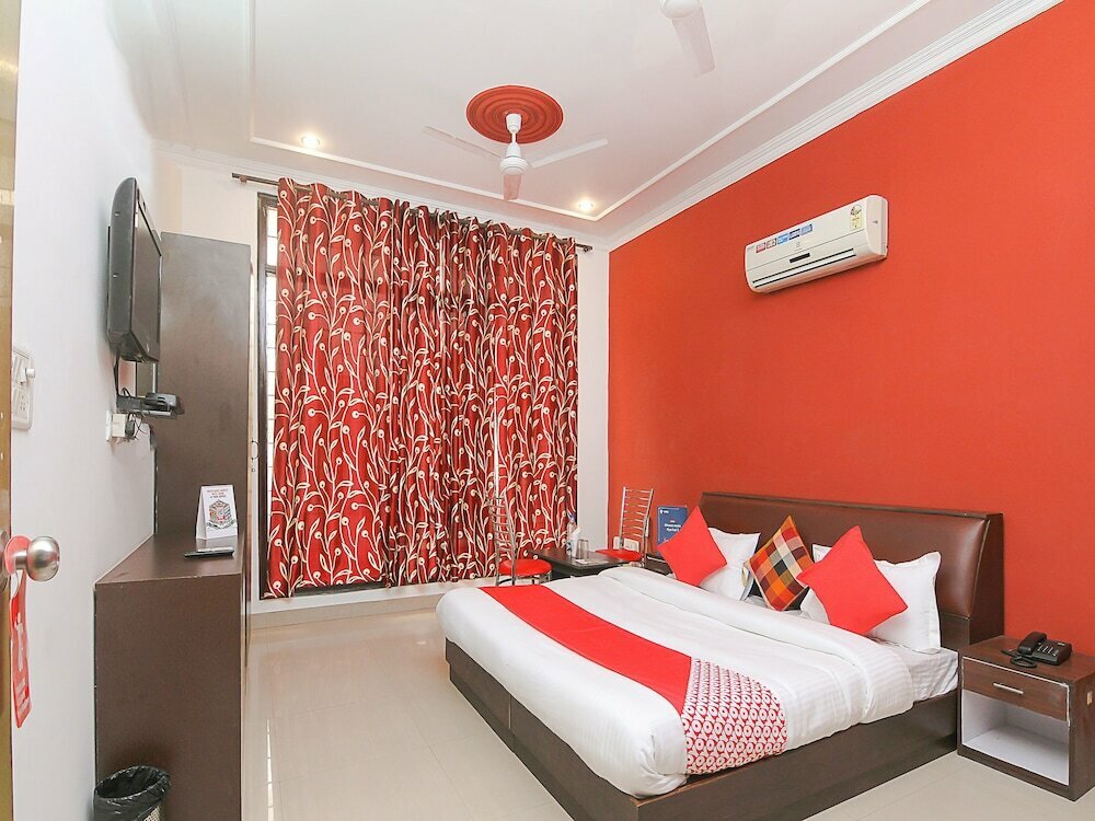 Otel Oyo 18851 Smart Signature, , foto