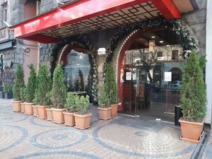 Old Beijing (Tumanyan Street No:9, Yerevan), restoran  Erivan'dan